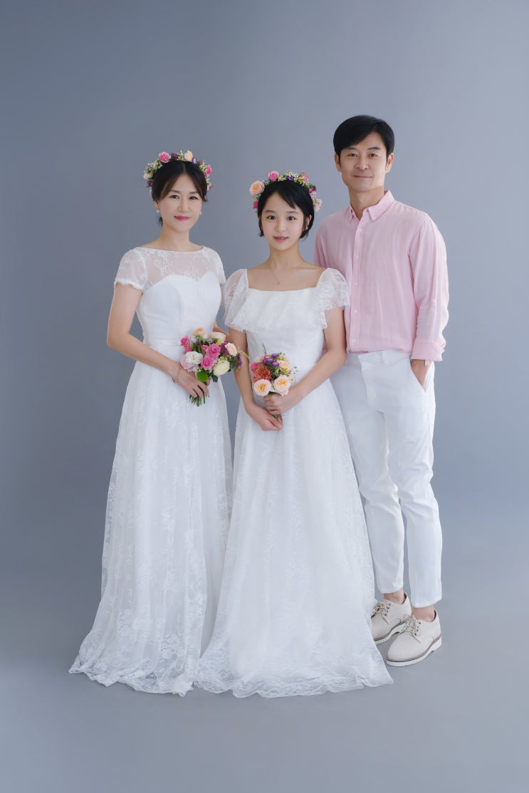 가족사진 의상대여 따로 없이 결혼기념일 선물로 가족촬영 준비했어요